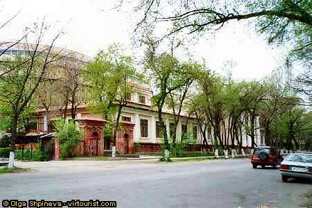 Almaty, Old street. VIRTOURIST.COM ALMATY